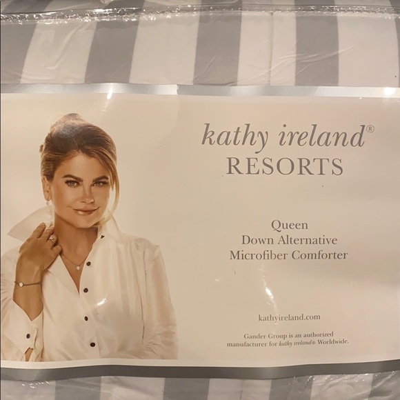 kathy ireland | Bedding | Kathy Ireland Resorts | Poshmark